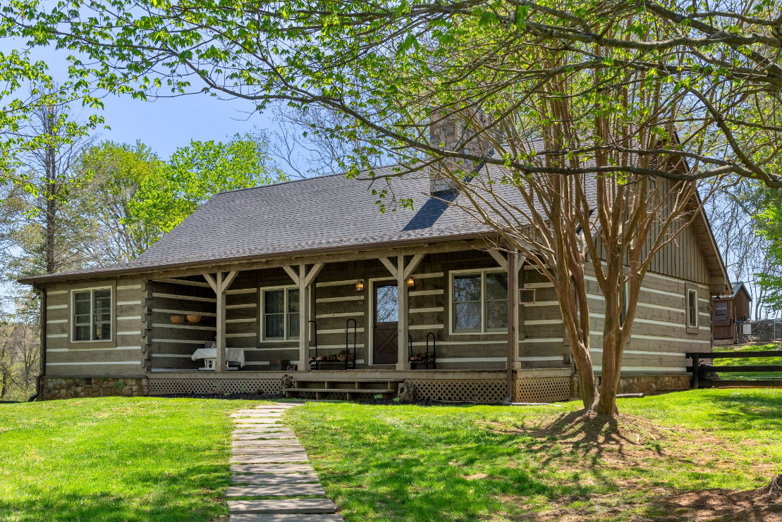 Thomas & Talbot | Hidden Trail