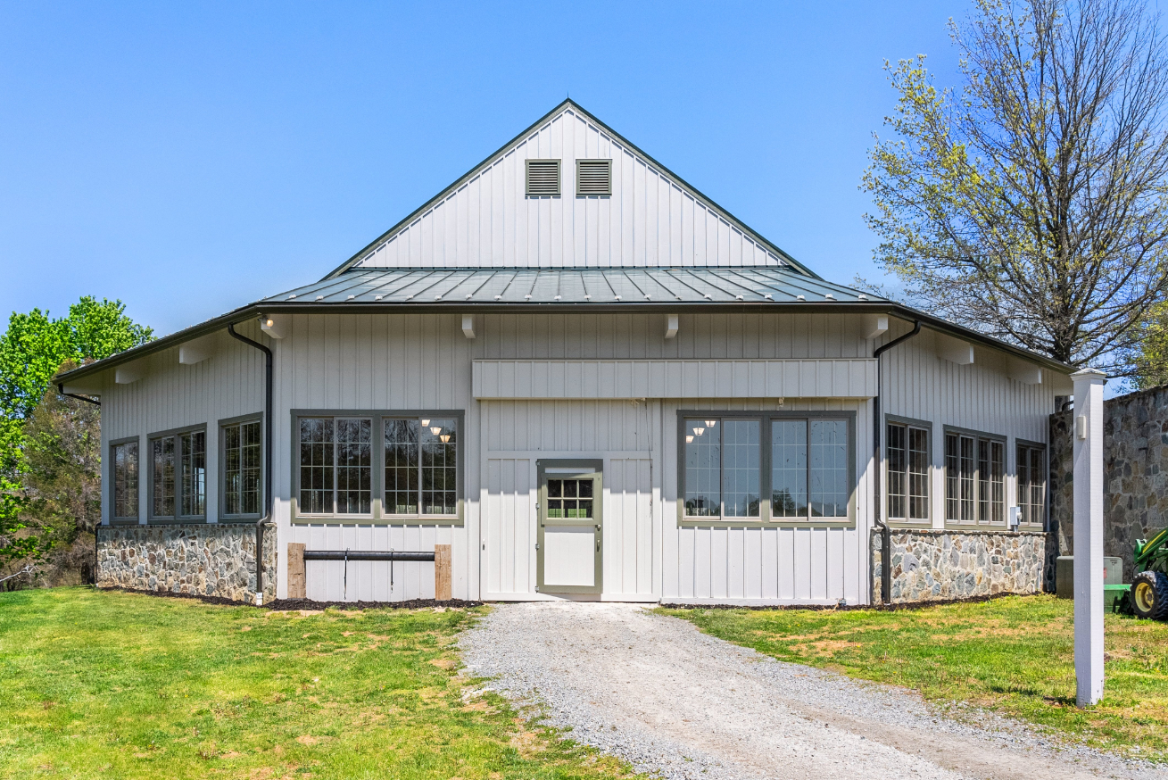 Thomas & Talbot | Hidden Trail