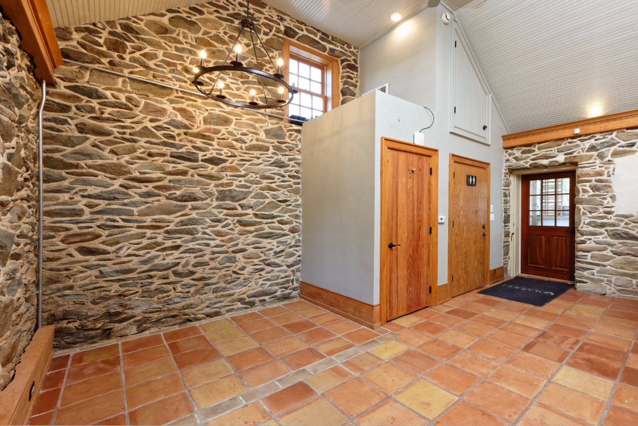 Thomas & Talbot | 9030 John Mosby HWY