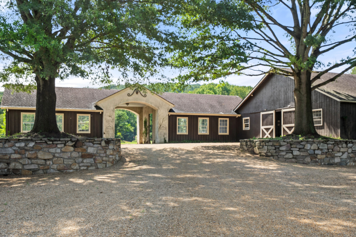 Thomas & Talbot | Morningstar Farm