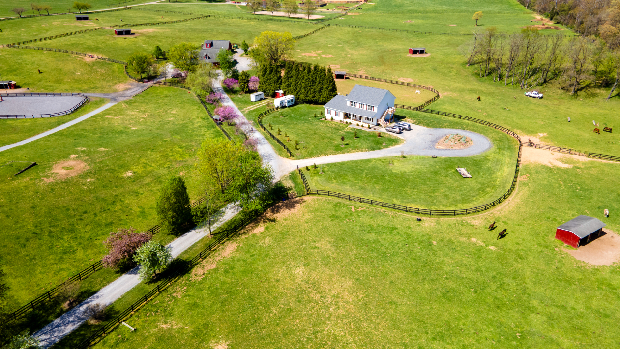 Thomas & Talbot | Sandstone Farm